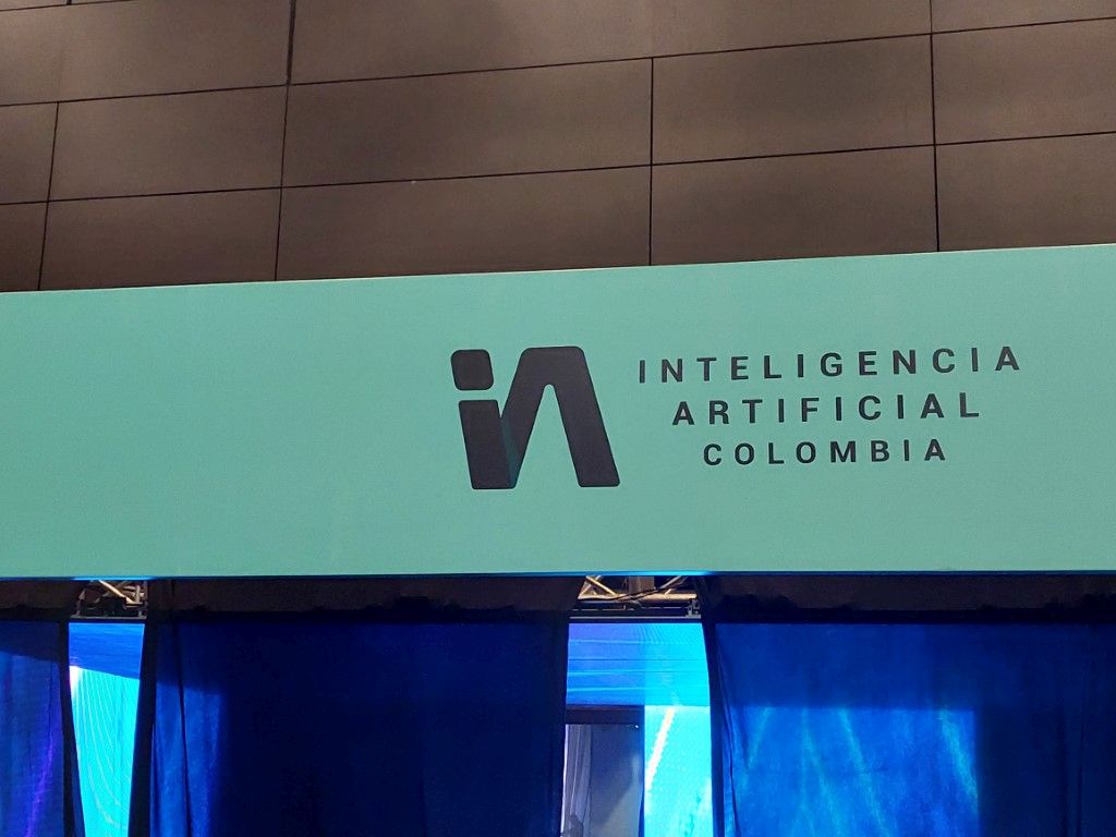 Primera Cumbre de Inteligencia Artificial en Colombia: innovación e ...